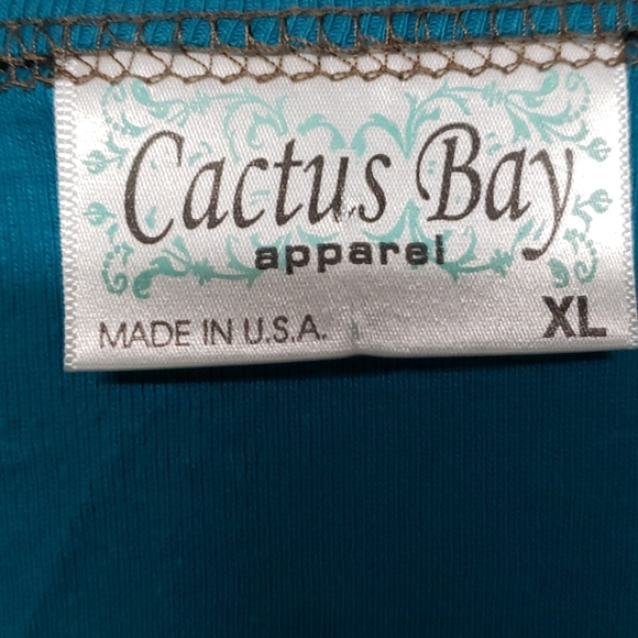 Cactus Bay | Tops | Cactus Bay 34 Sleeve Shirt 22 | Poshmark